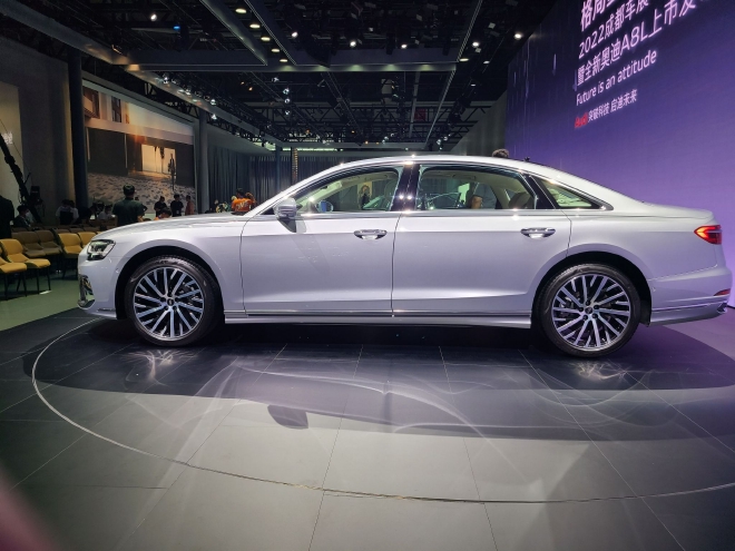 2022成都车展 新款奥迪A8L/奥迪S8L上市-新浪汽车